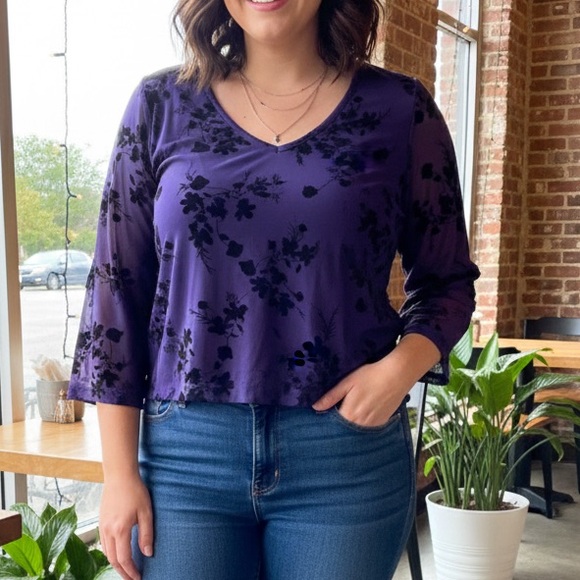 valolia | Tops | Vagabond Midnight Blue Floral Blouse | Poshmark
